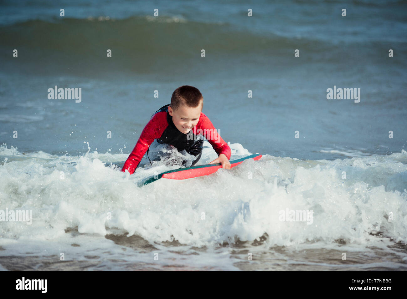 Boy bodyboard hi-res stock photography and images - Alamy