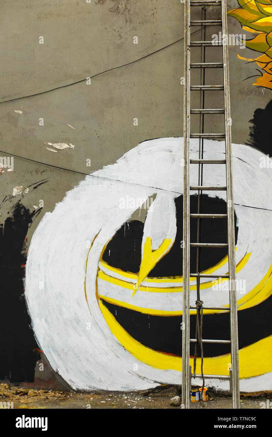 graffiti & ladder Stock Photo - Alamy