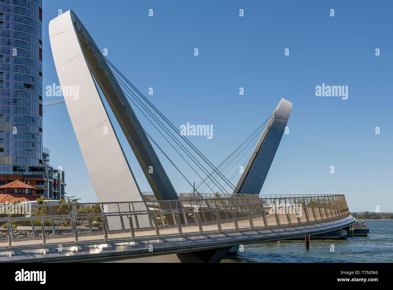The futuristic forms of Elizabeth Quay's pedestrian bridge in Perth ...