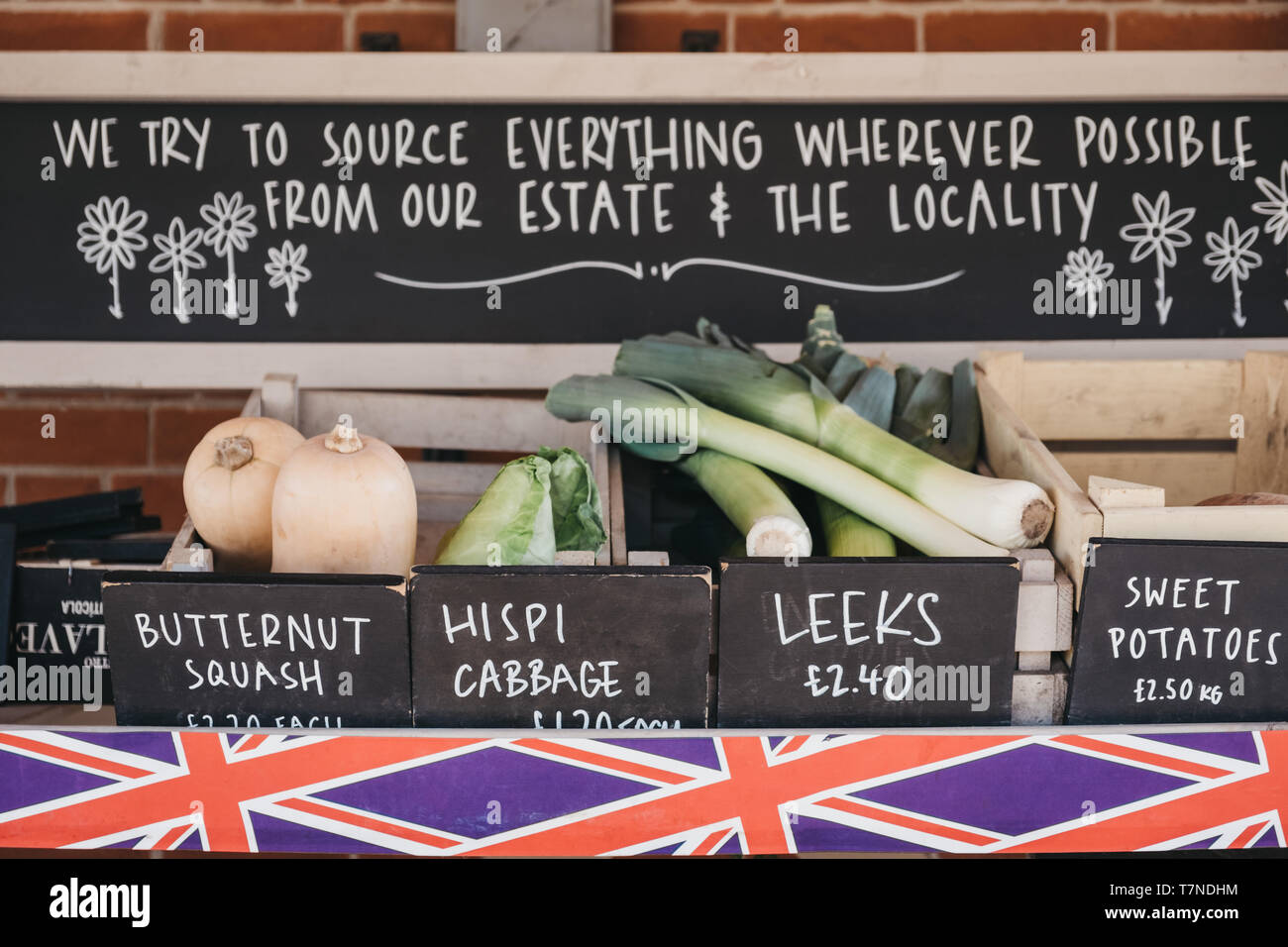 Local locally regional produce produced grocery groceries hi-res stock ...