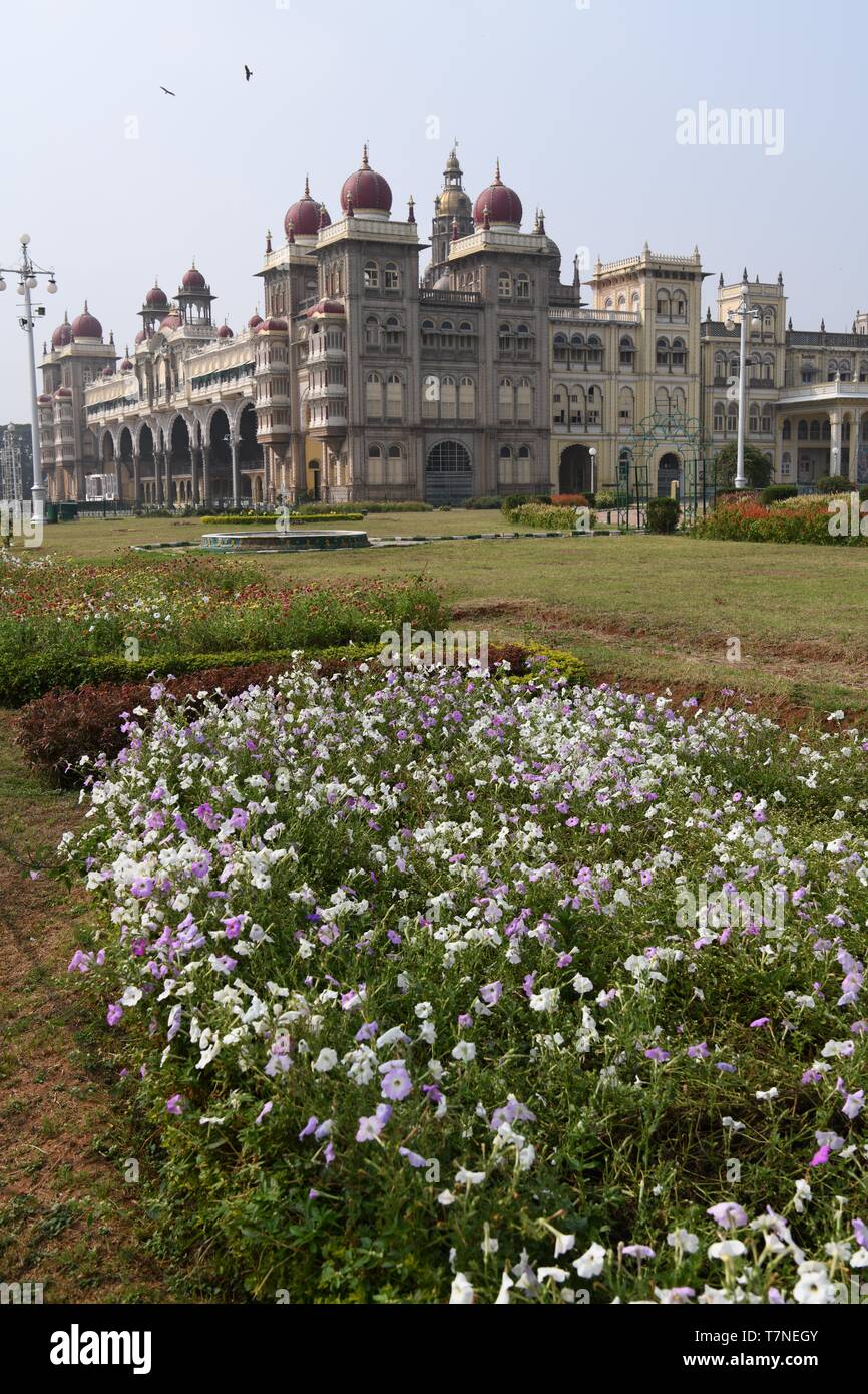 The Royal Seat of the Maharajas of Mysore, Mysore Palace, India Stock ...