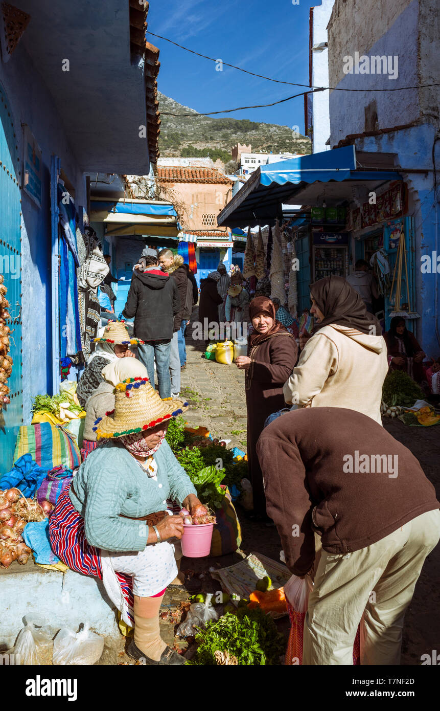 Moroccan people hi-res stock photography and images - Alamy
