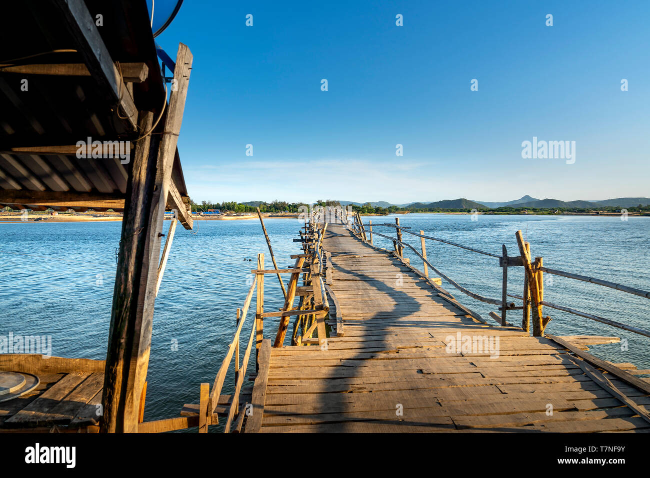 Ong Cop Bridge (Mr. Tiger's wooden bridge), Vietnam's longest wooden ...