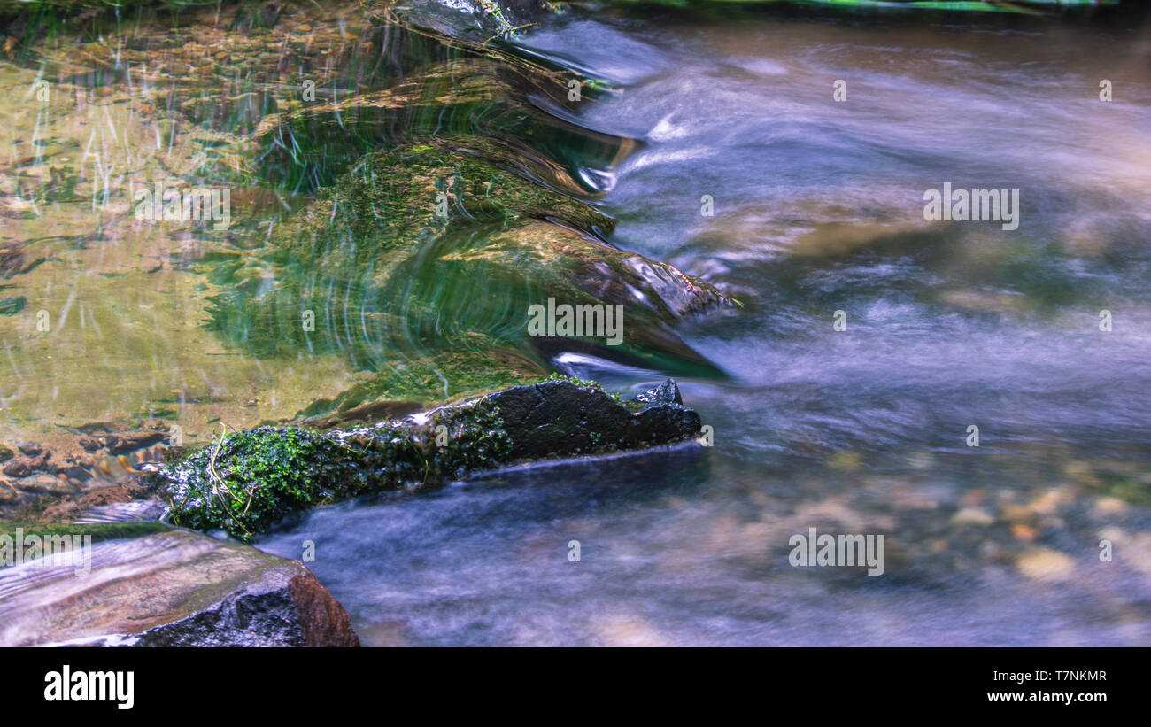 Cascade waves hi-res stock photography and images - Alamy