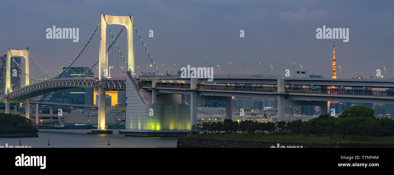 Beautiful night view of Odaiba, Tokyo Tower and Rainbow Bridge in Tokyo ...