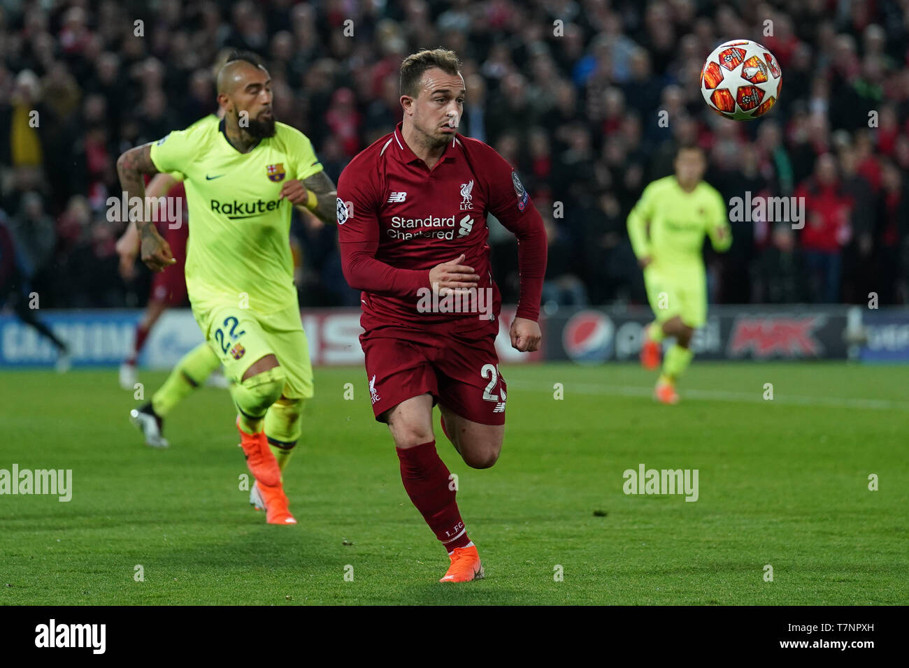 Arturo vidal liverpool hi-res stock photography and images - Alamy