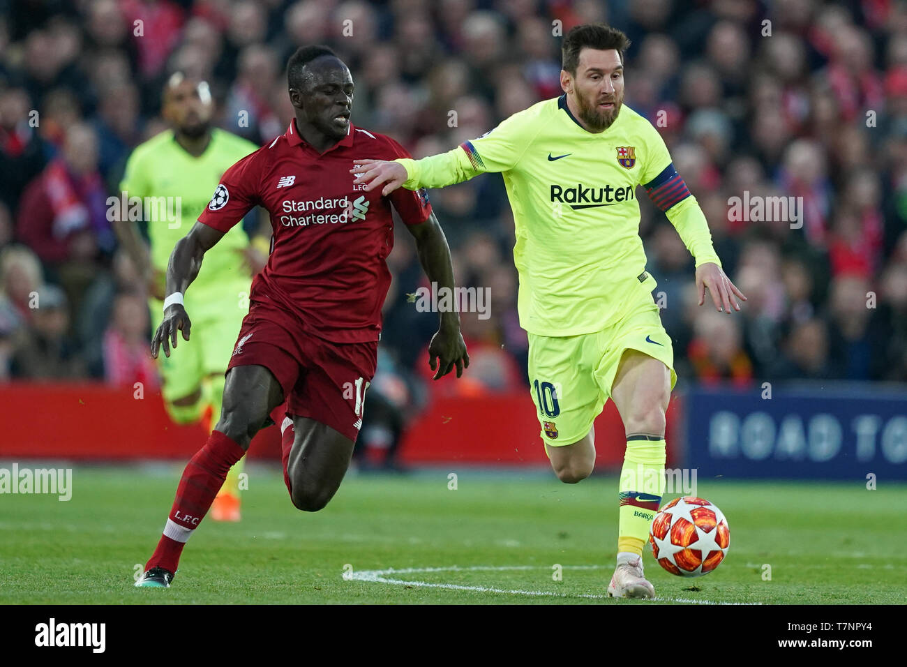 Messi anfield 2019 hi-res stock photography and images - Alamy
