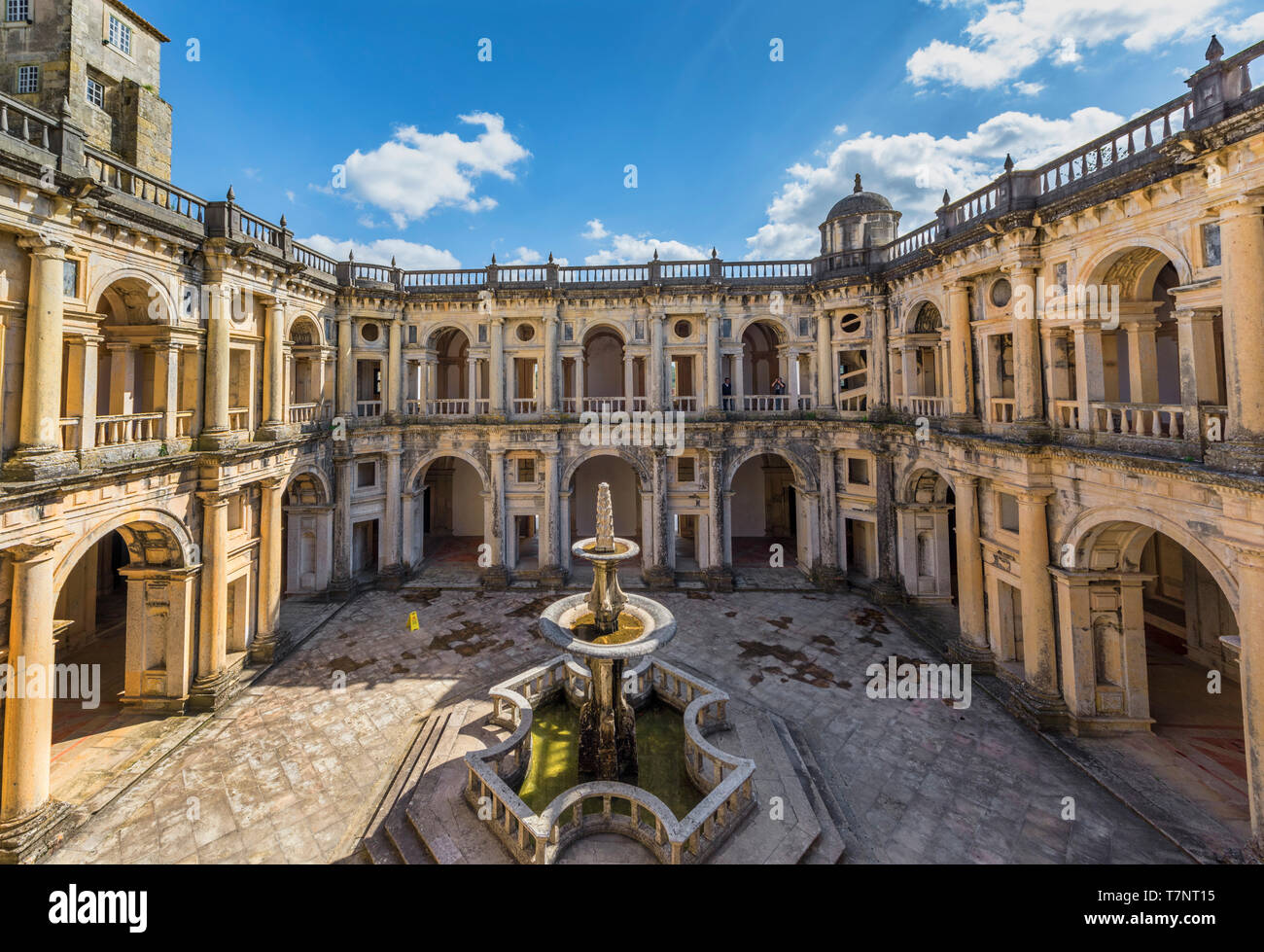 Courtyard fountain convent hi-res stock photography and images - Alamy