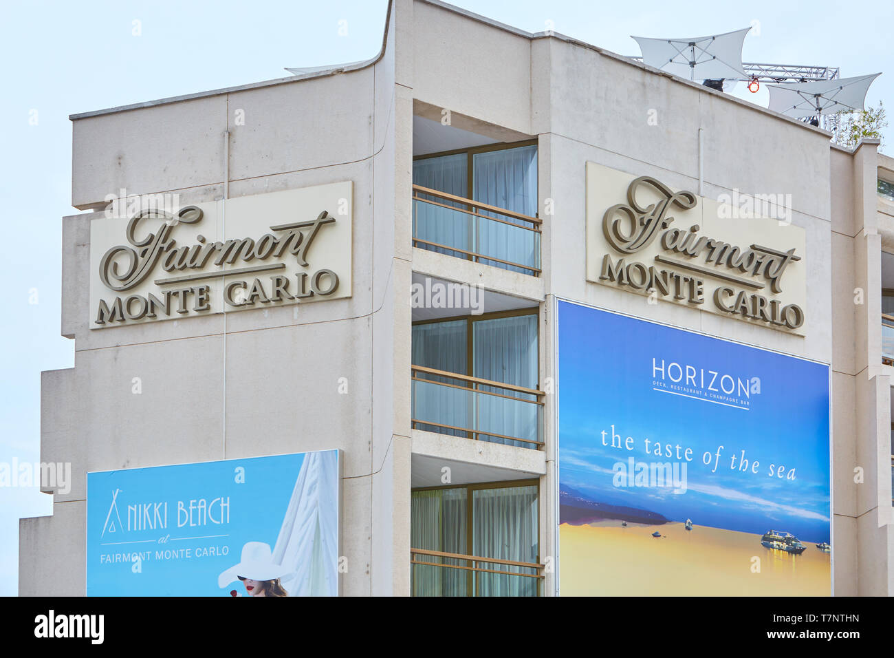 Advertising billboard luxury hi-res stock photography and images - Alamy