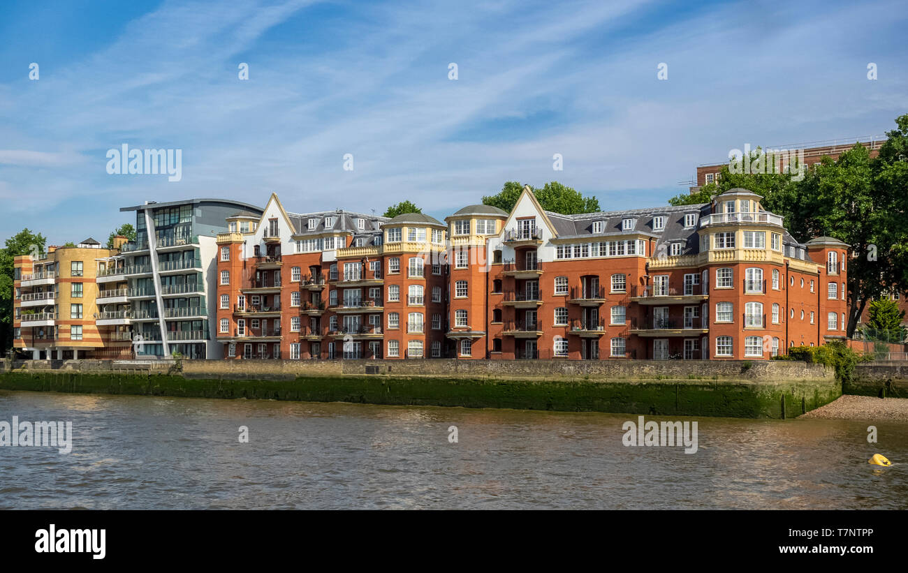 Riverside buildings from thames hi-res stock photography and images - Alamy
