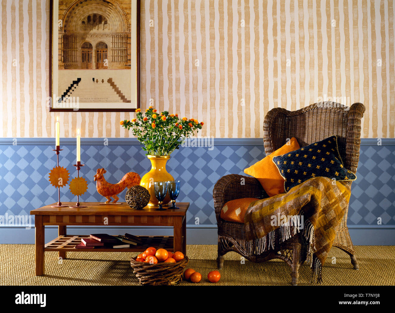 Dado wall hi-res stock photography and images - Alamy