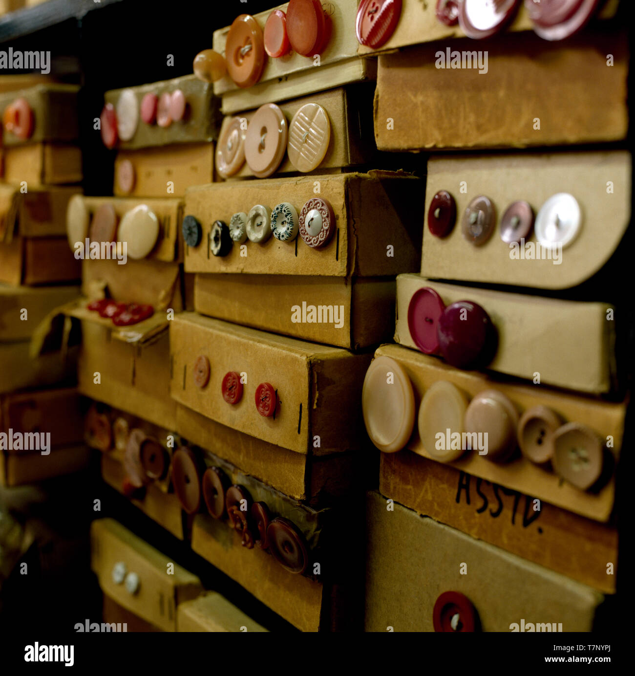Old cardboard boxes with vintage buttons Stock Photo - Alamy