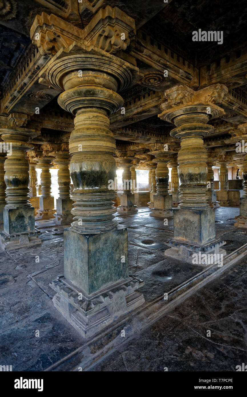 Lathe turned pillars hi-res stock photography and images - Alamy
