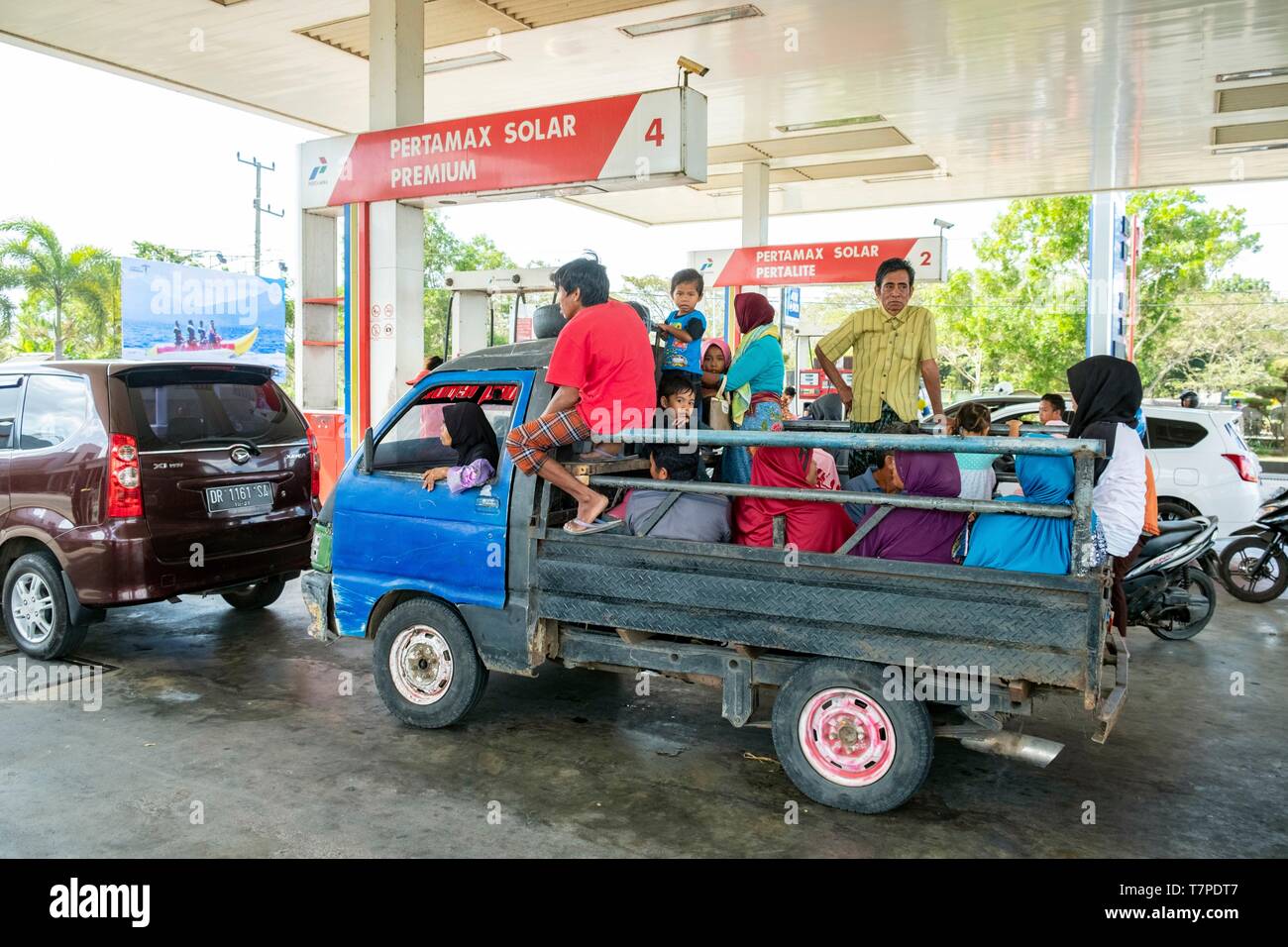 Indonesia, Lombok, gas station Stock Photo - Alamy