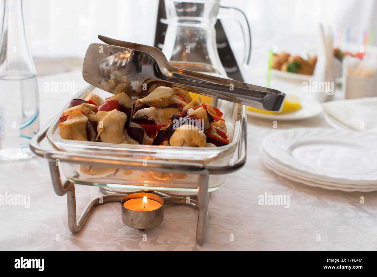 Hot buffet hi-res stock photography and images - Alamy