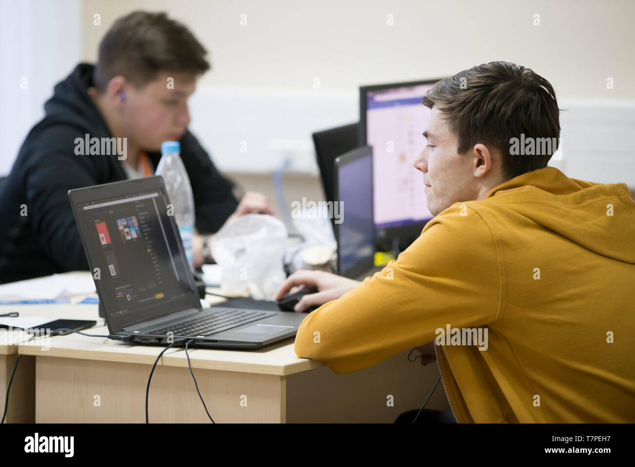 Hackathon hi-res stock photography and images - Alamy