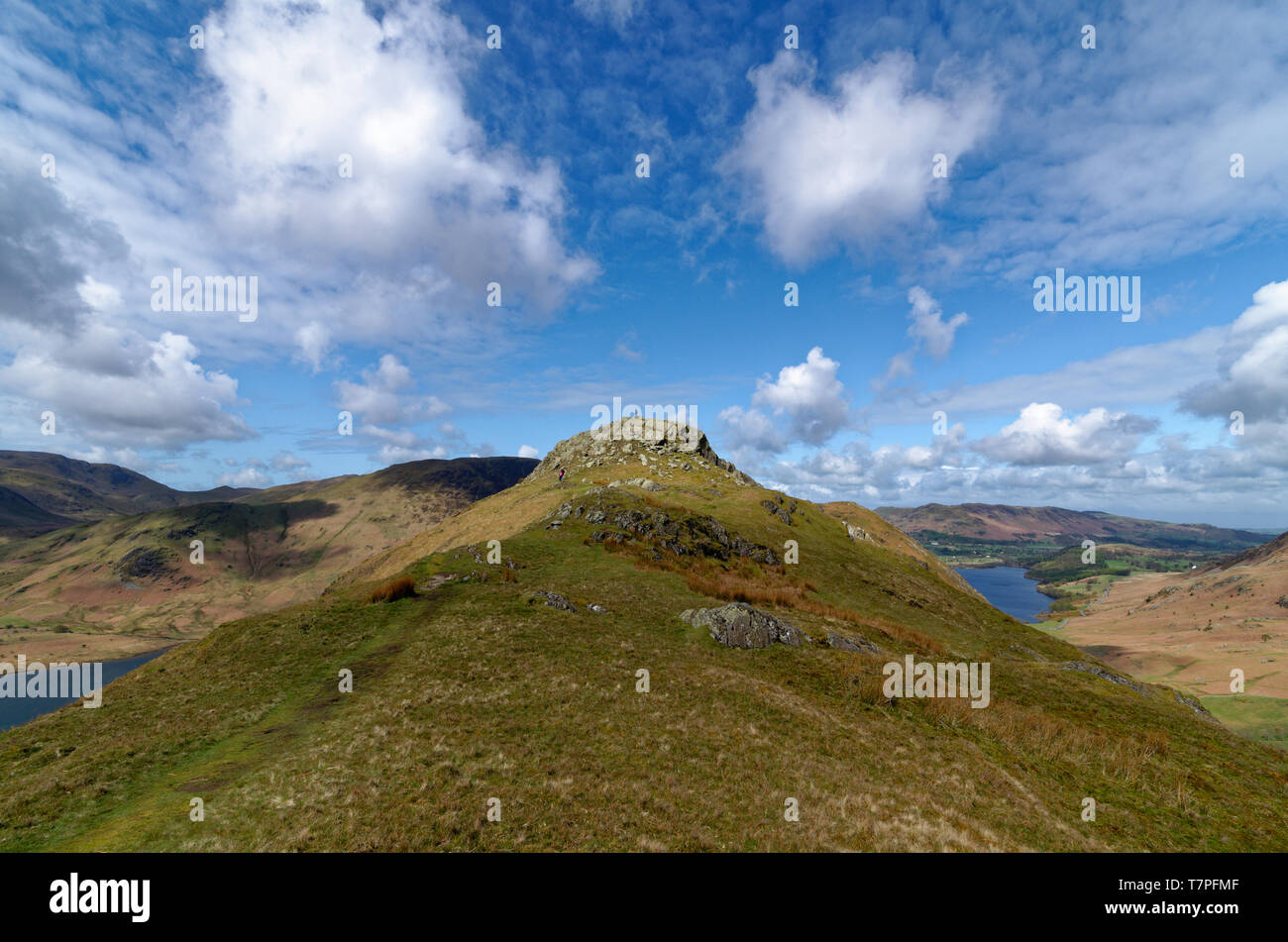 Distant figure hi-res stock photography and images - Alamy