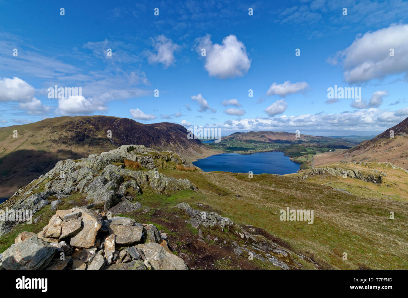 View over Crummock Water from Rannerdale Knotts in the Lake District ...