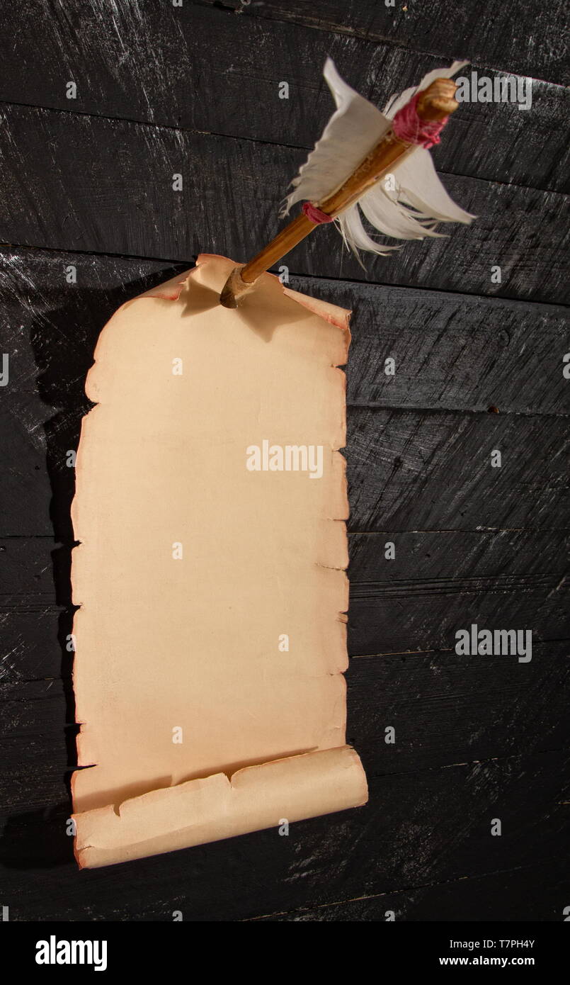 message hit arrow Stock Photo - Alamy