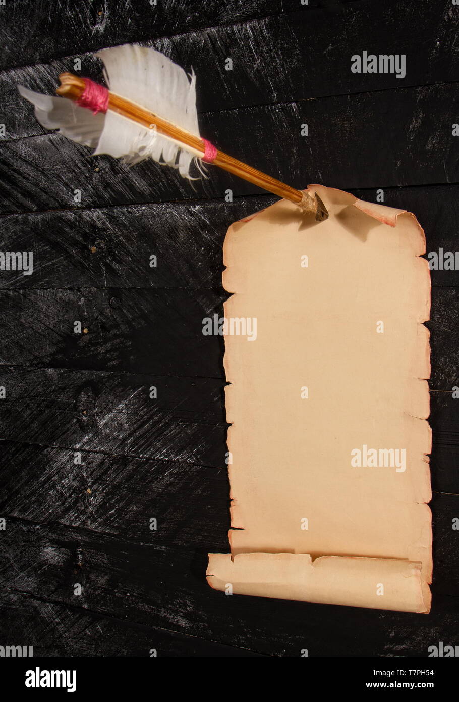 message hit arrow Stock Photo - Alamy