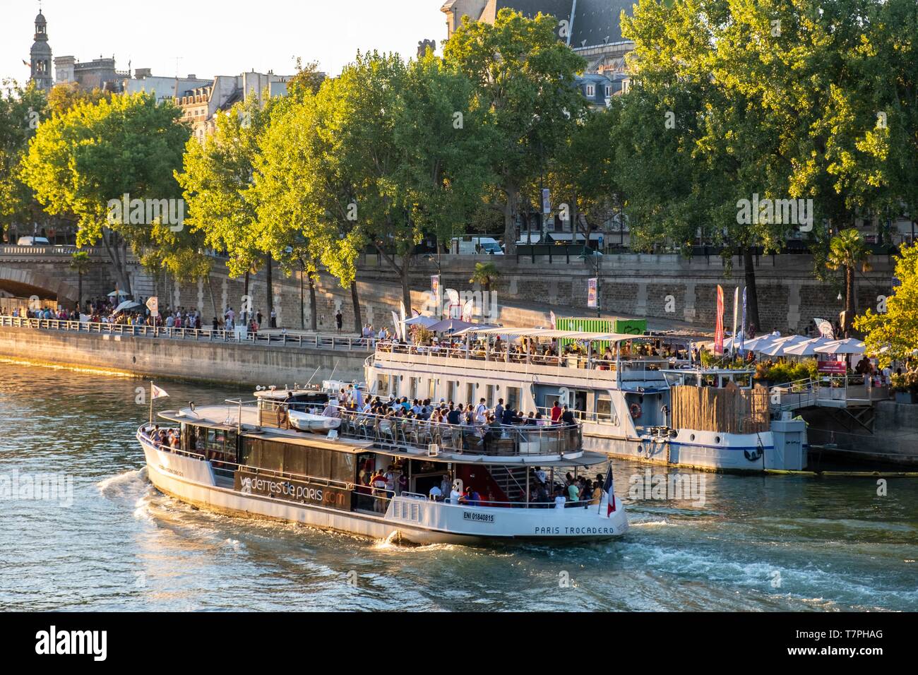 France, Paris, Park of the Rives de Seine, barge Vedettes de Paris ...