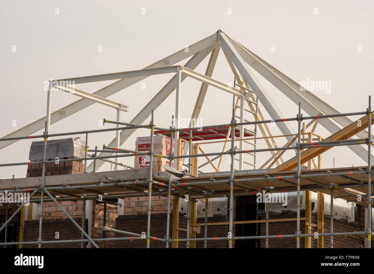 Concrete shell unfinished construction hi-res stock photography and ...