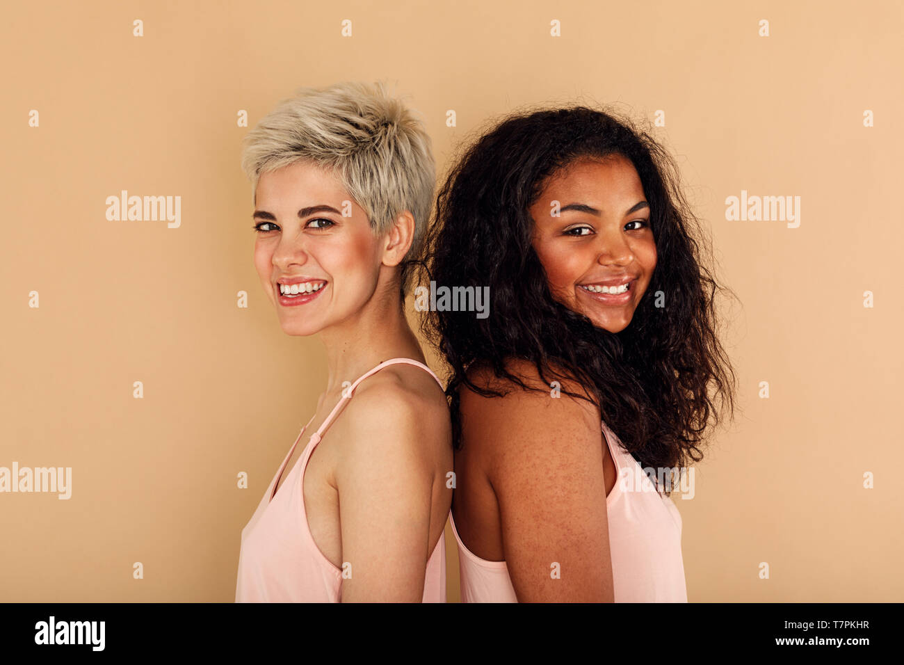 Posing back to back hi-res stock photography and images - Alamy