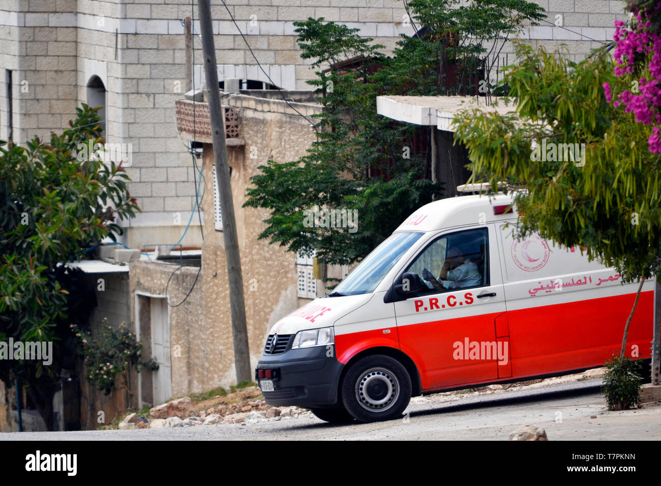 Israeli arab ambulance hi-res stock photography and images - Alamy