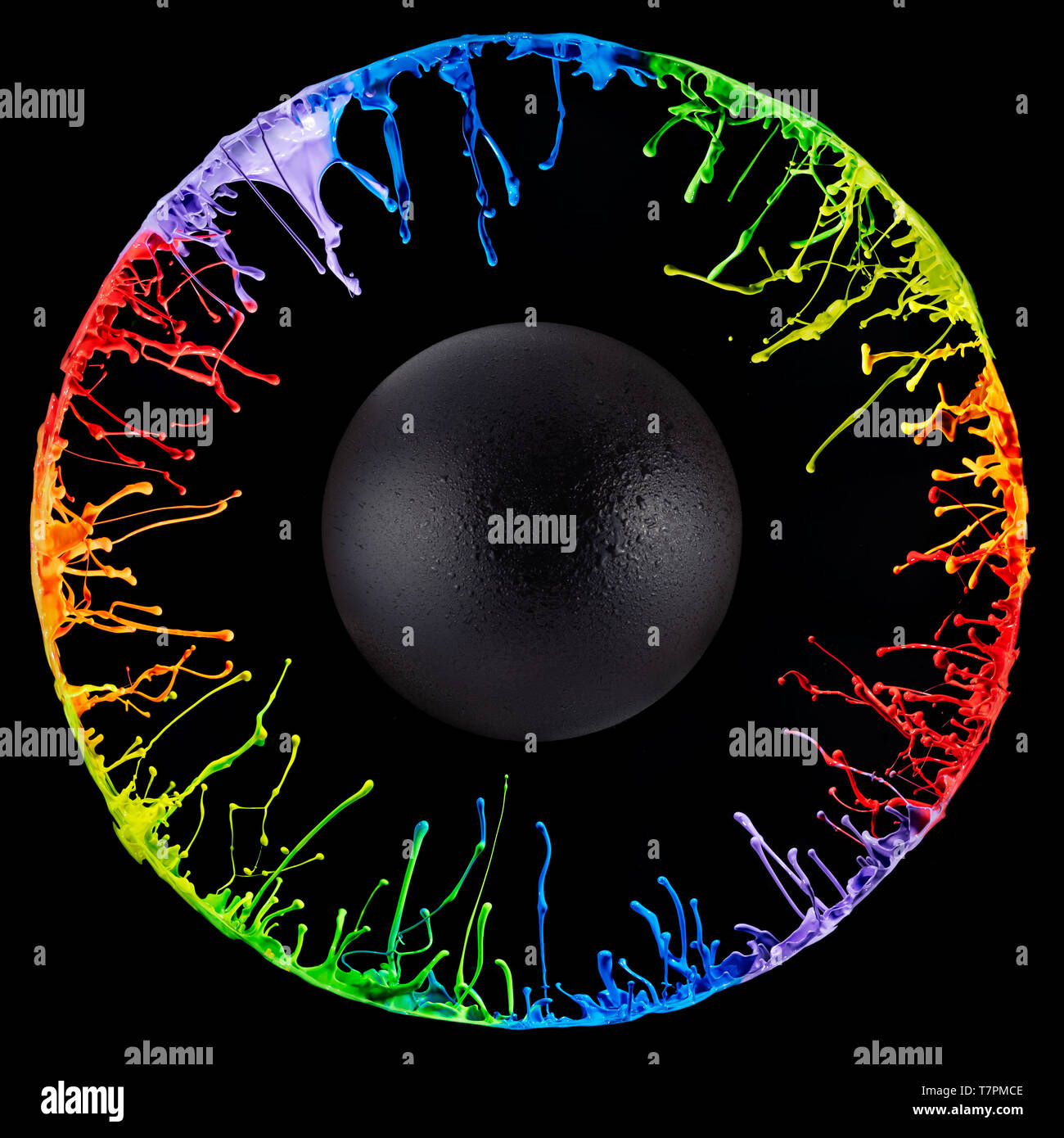 Circular Paint splashes from Audio Speaker bouncing Stock Photo - Alamy Circular Paint splashes from Audio Speaker bouncing Stock Photo - Alamy