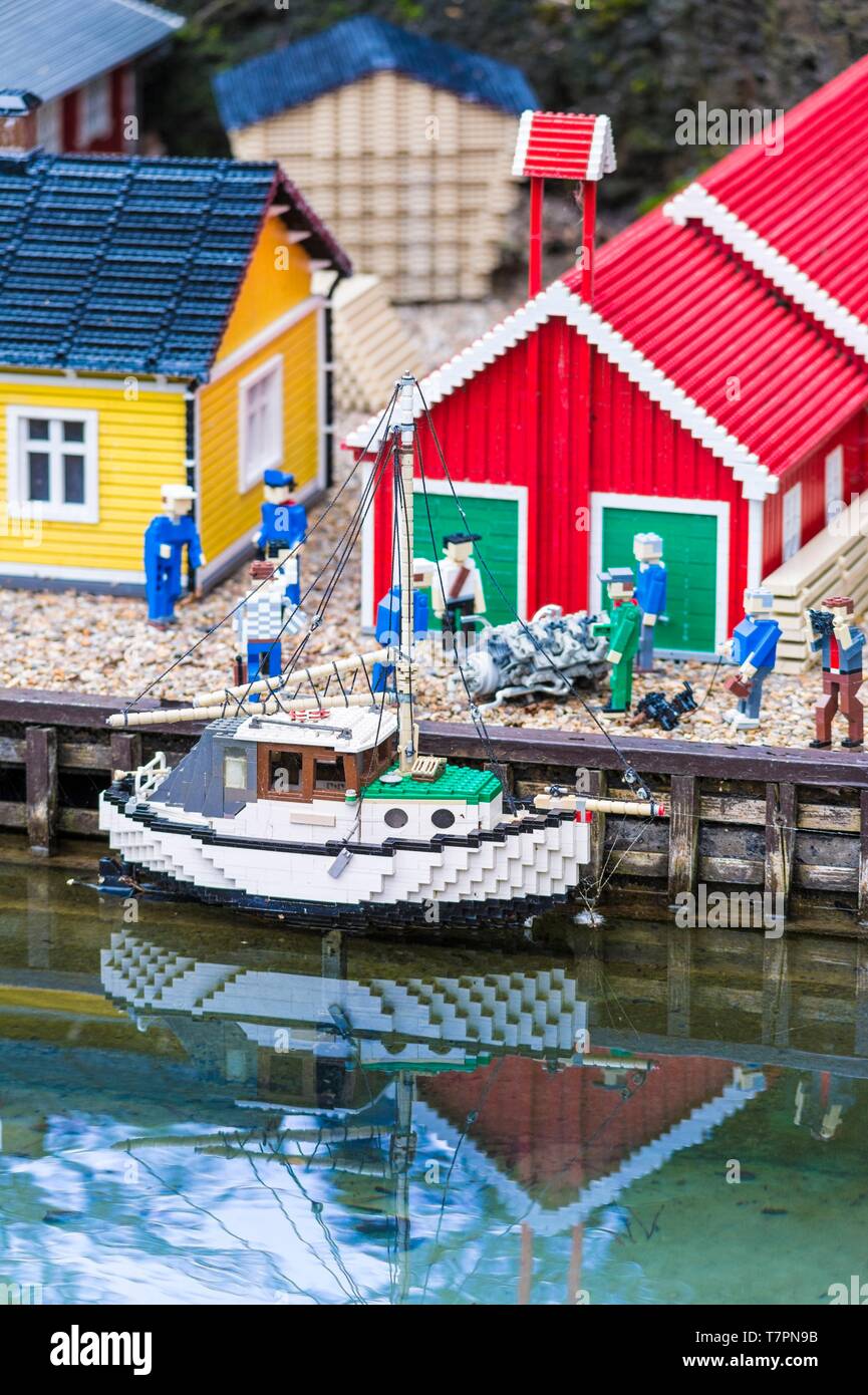 Leg godt in lego hi-res stock photography and images - Alamy