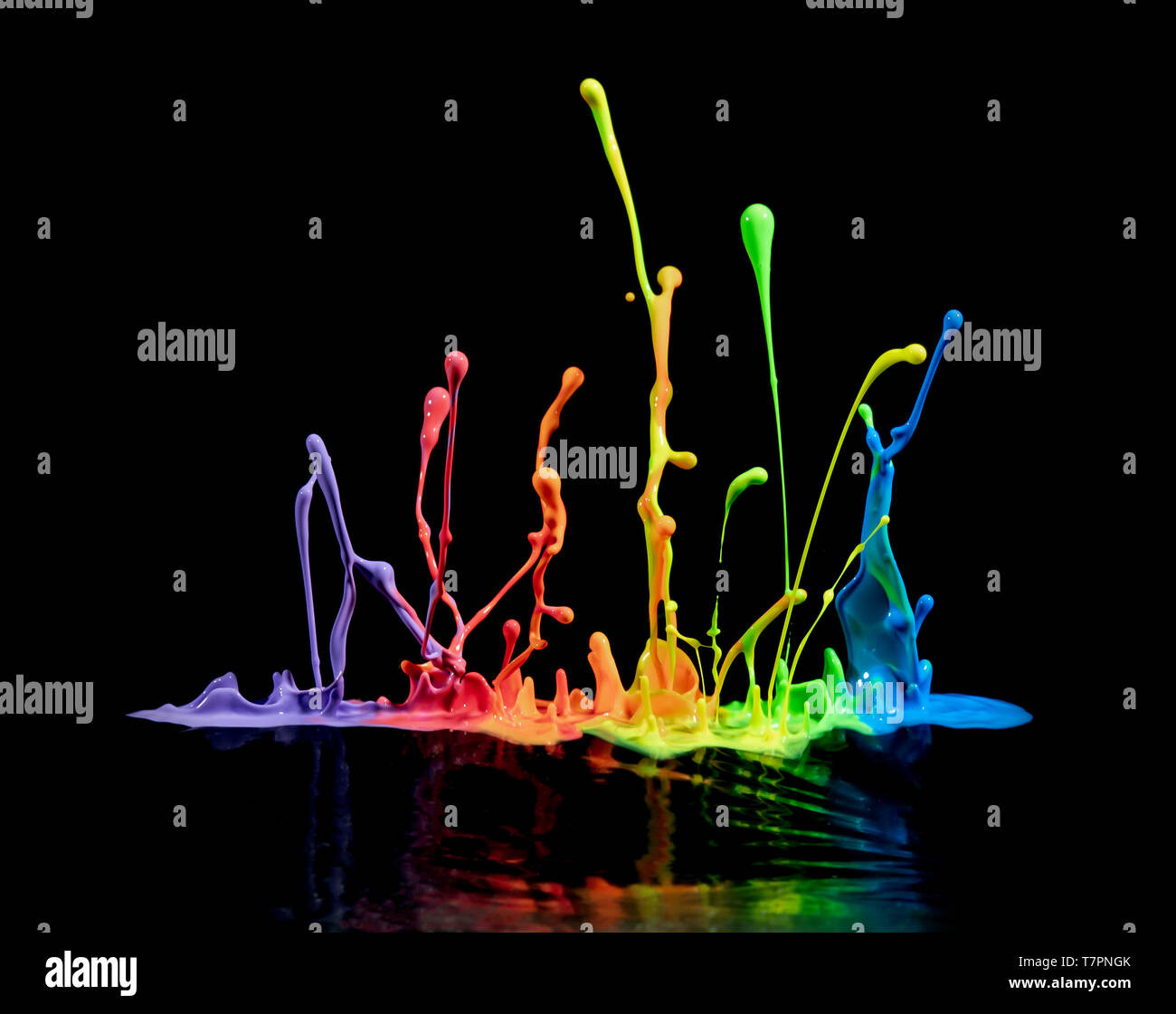 Paint splashes from Audio Speaker bouncing Stock Photo - Alamy Paint splashes from Audio Speaker bouncing Stock Photo - Alamy