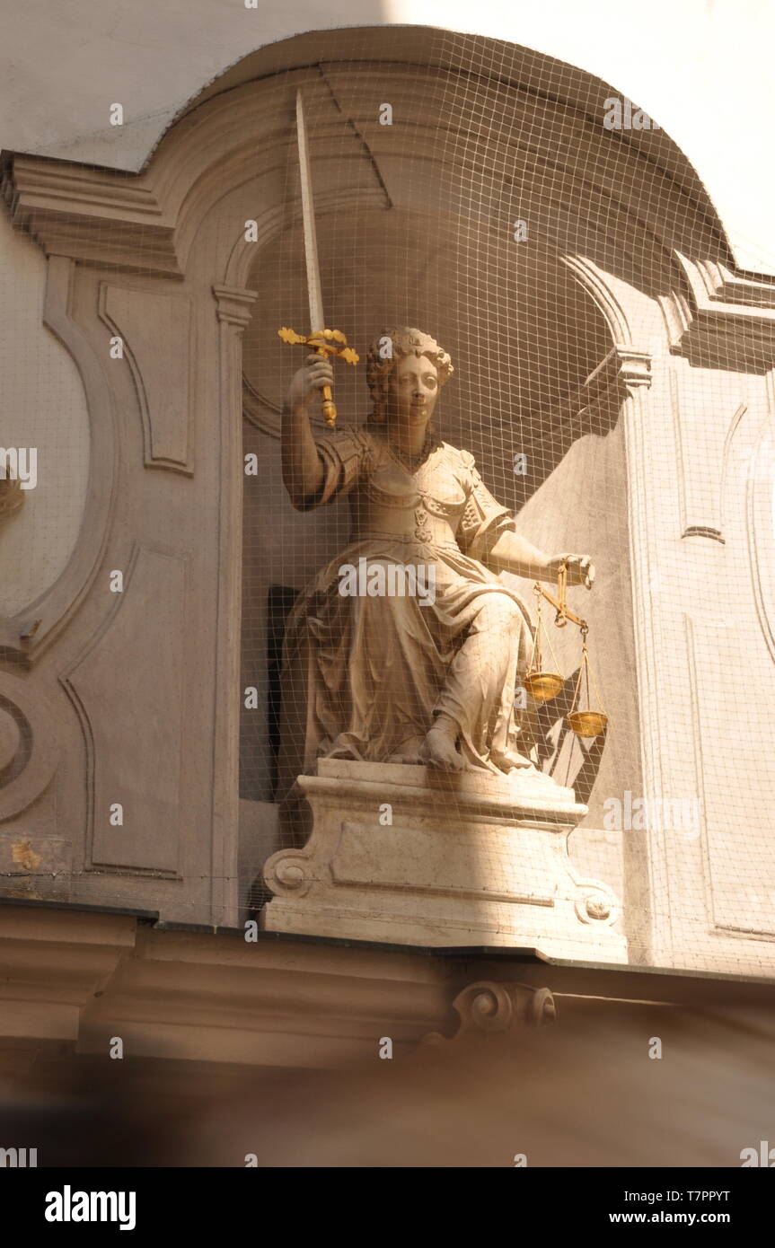 Statue of a woman with a sword Stock Photo - Alamy