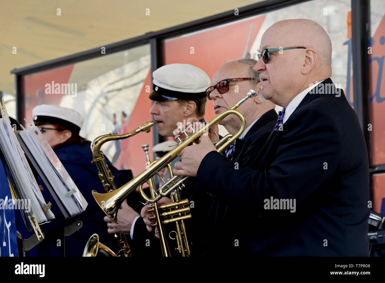 Finnish student cap hi-res stock photography and images - Alamy