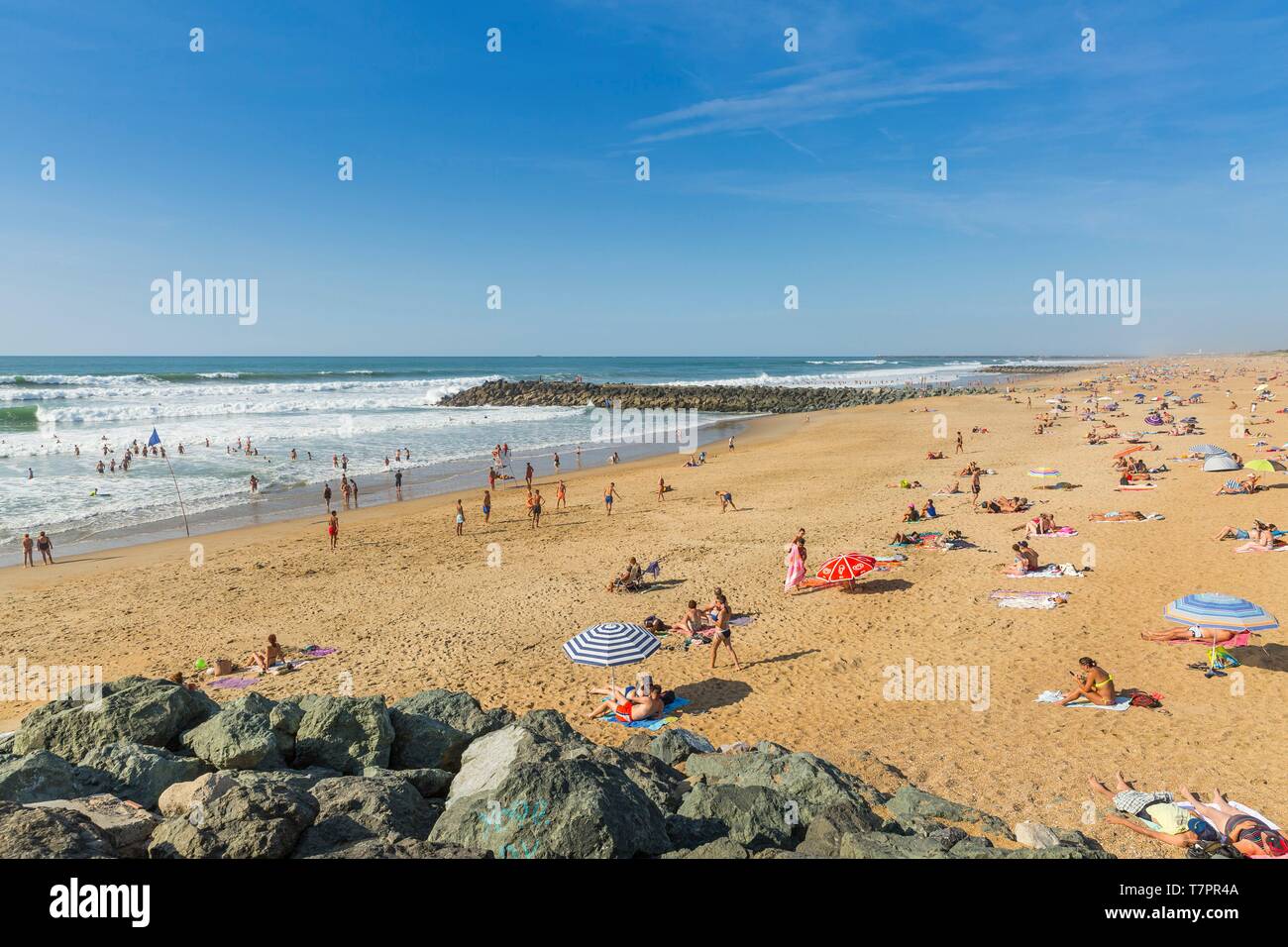 Golden sands beach hi-res stock photography and images - Alamy