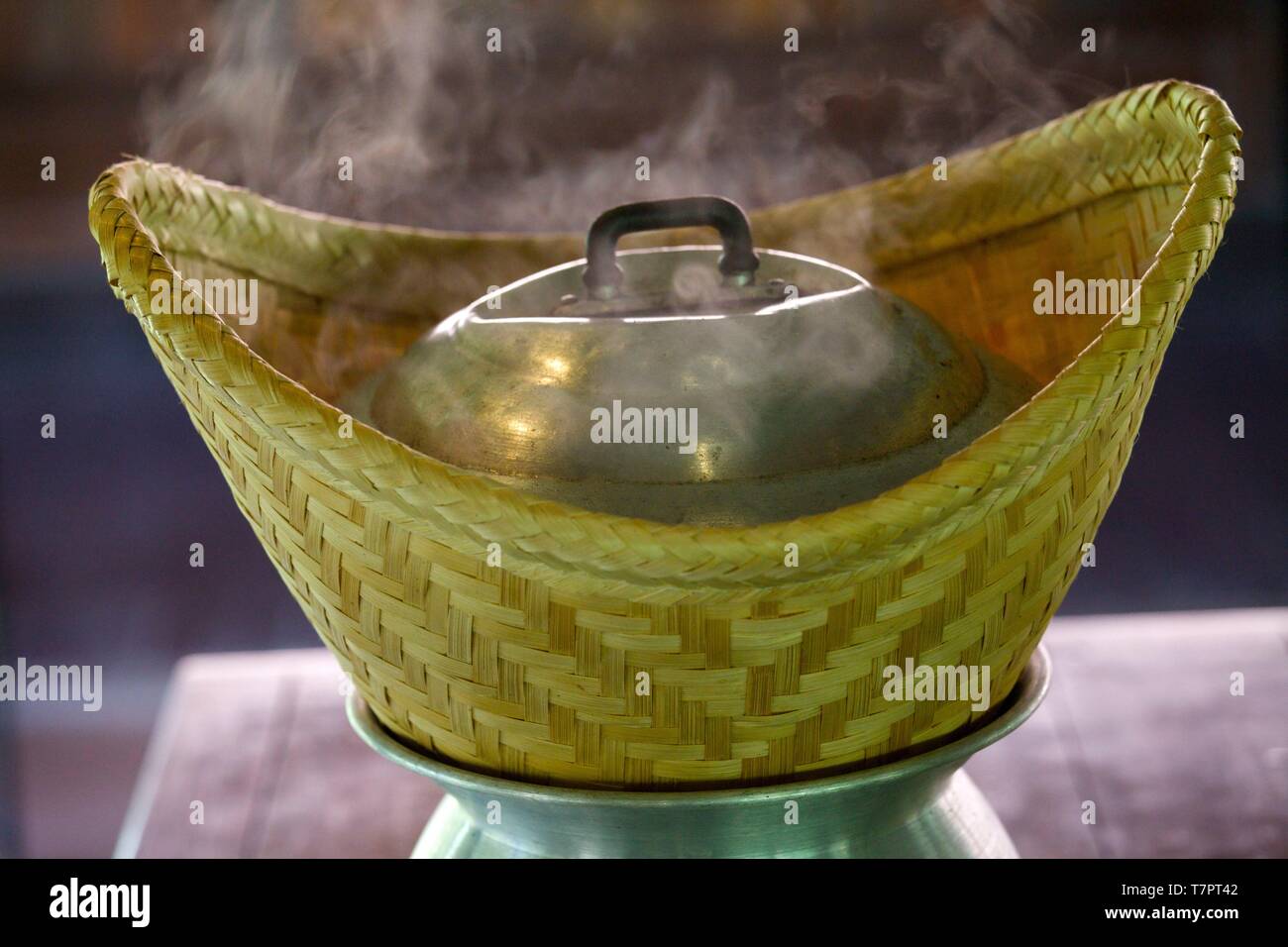 Thailand cook hi-res stock photography and images - Alamy