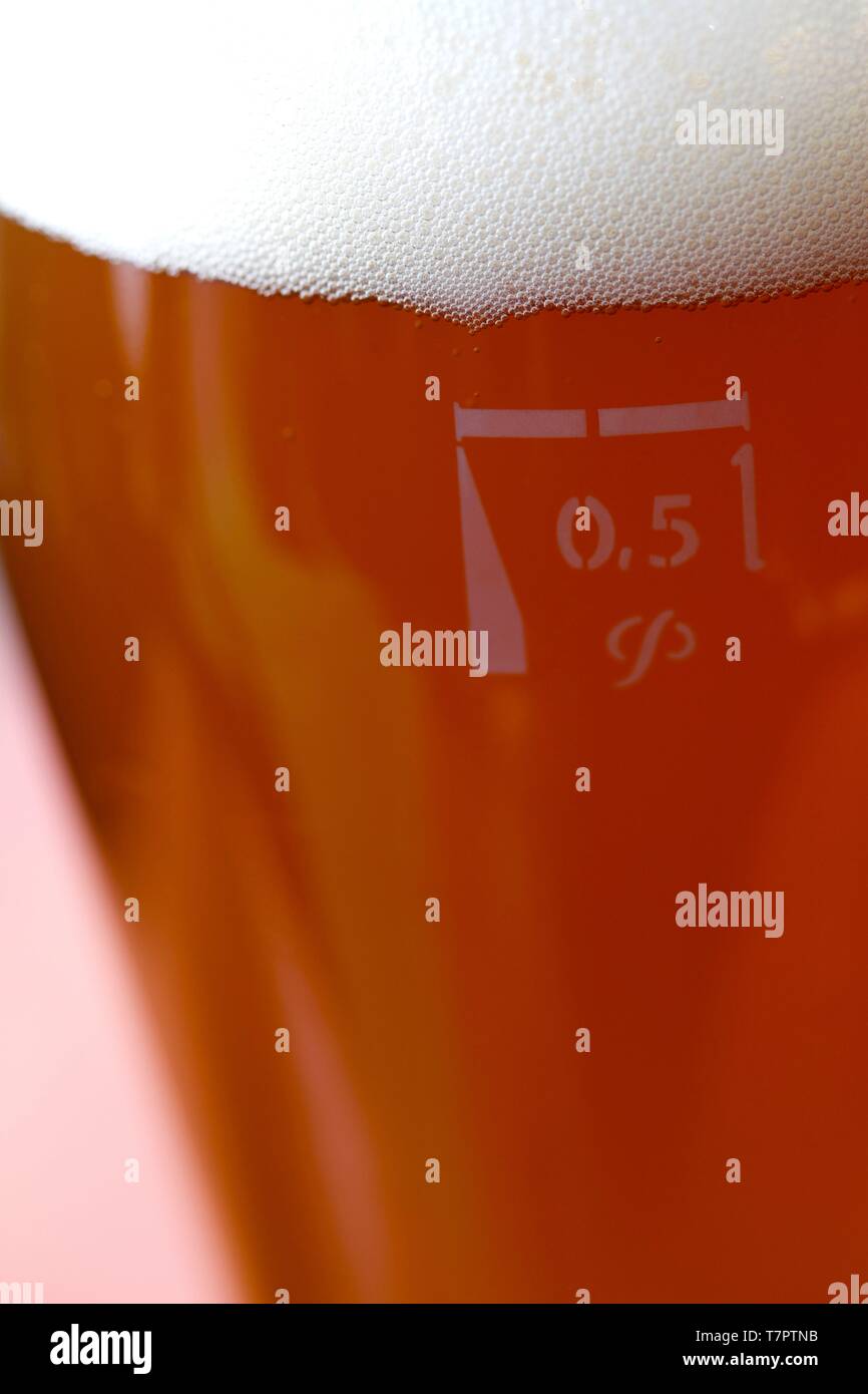Germany, Hamburg, service of red beer Stock Photo - Alamy