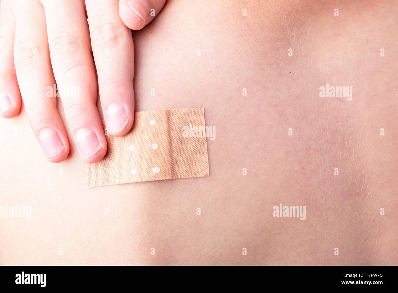 Woman back wound hi-res stock photography and images - Alamy