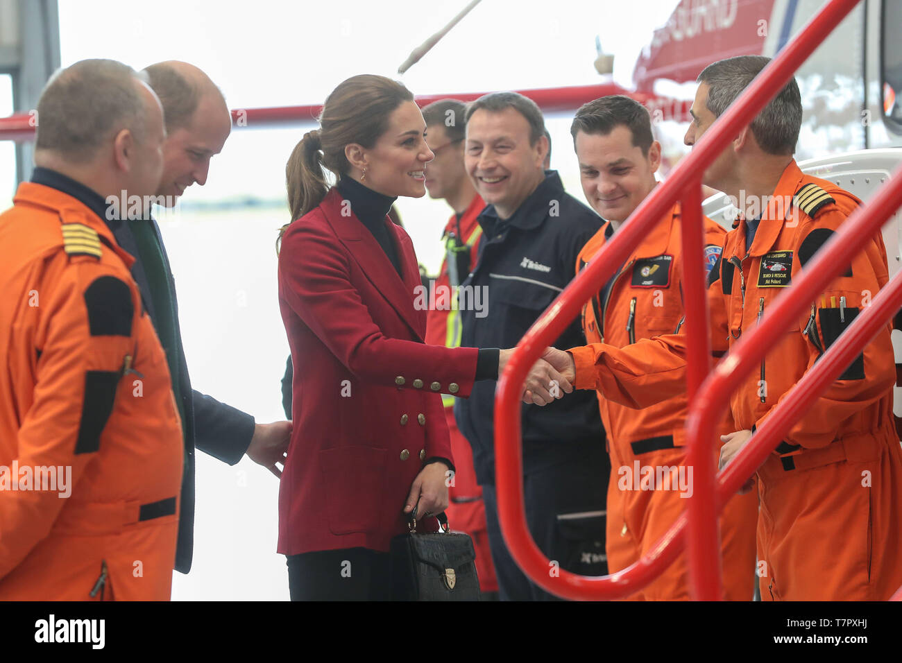 The Duke and Duchess of Cambridge meet members of the Coastguard ...