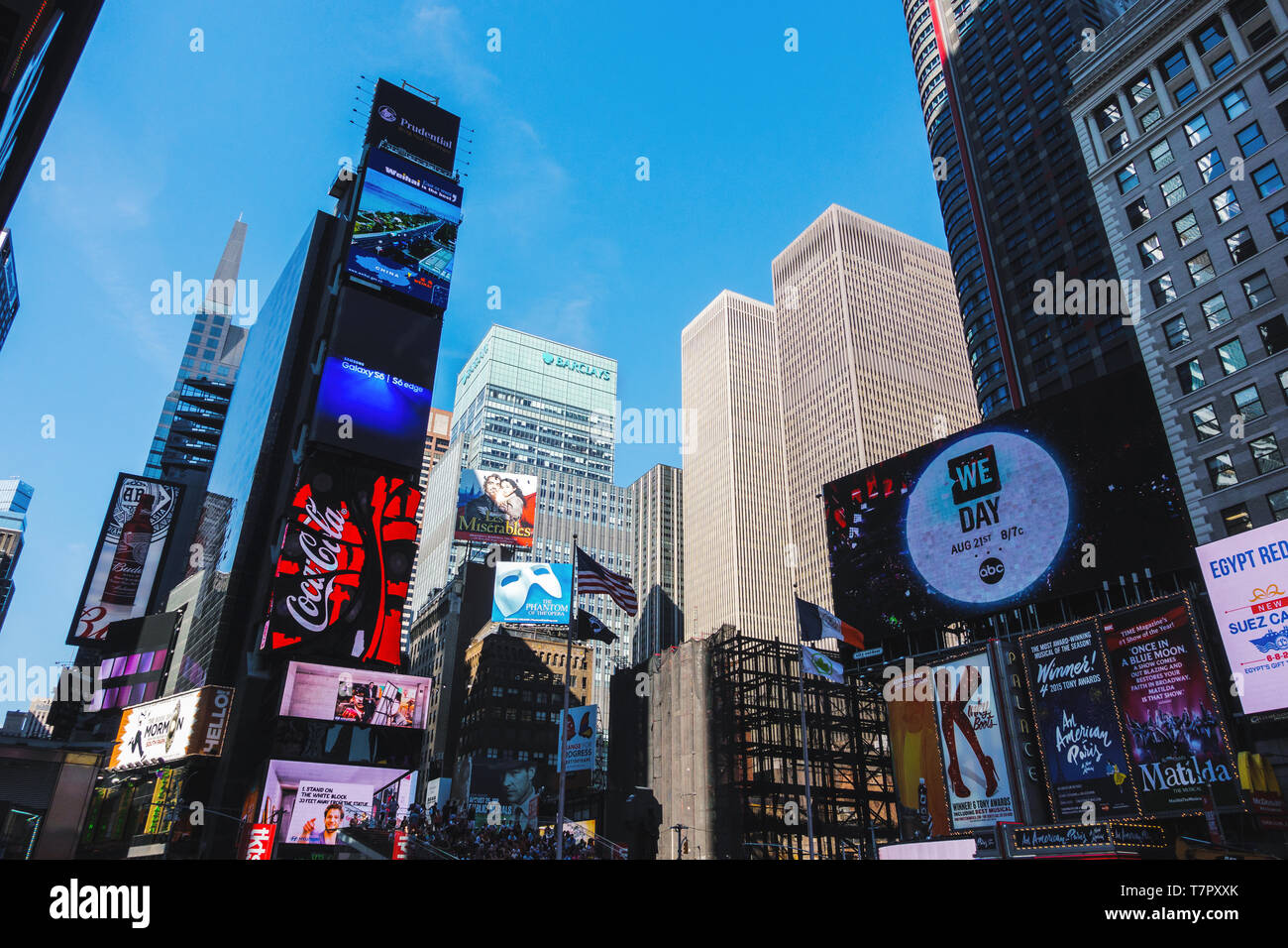 Electronic billboards hi-res stock photography and images - Alamy