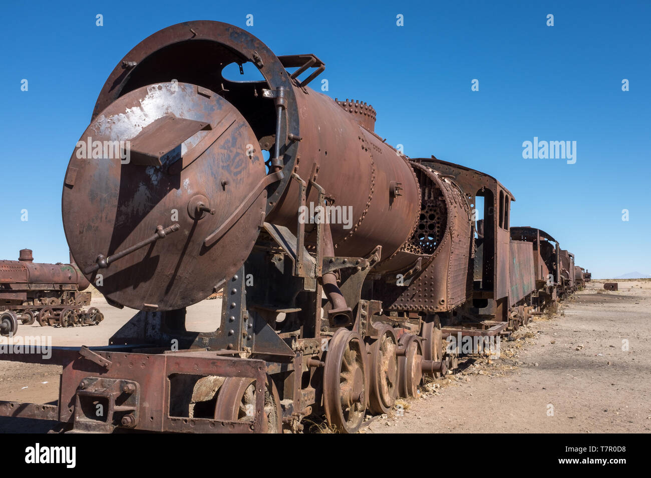 Steam train side view hi-res stock photography and images - Alamy