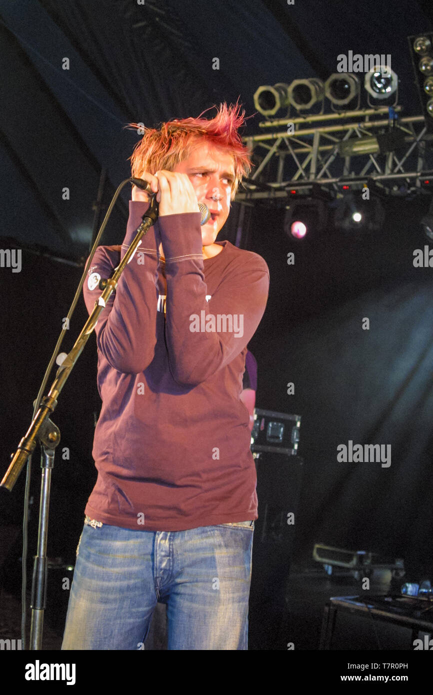 Ben Gautrey performing with the Cooper Temple Clause at the Reading ...