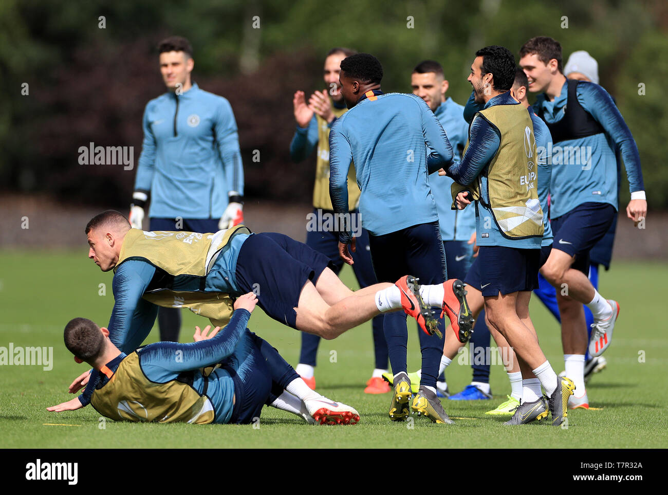 Chelsea's Ross Barkley (centre) during a training session at CFC ...