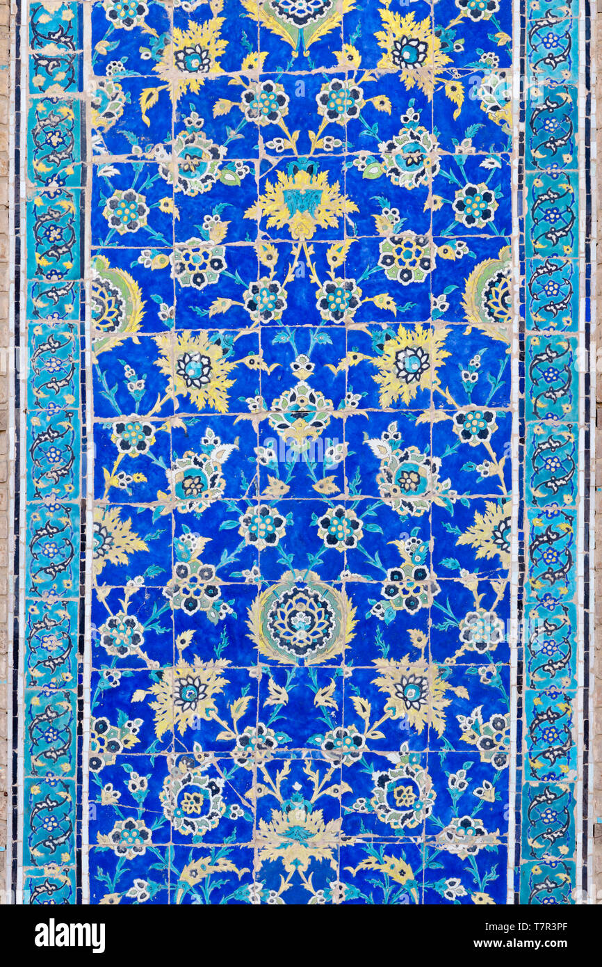 Iranian tiles hi-res stock photography and images - Alamy