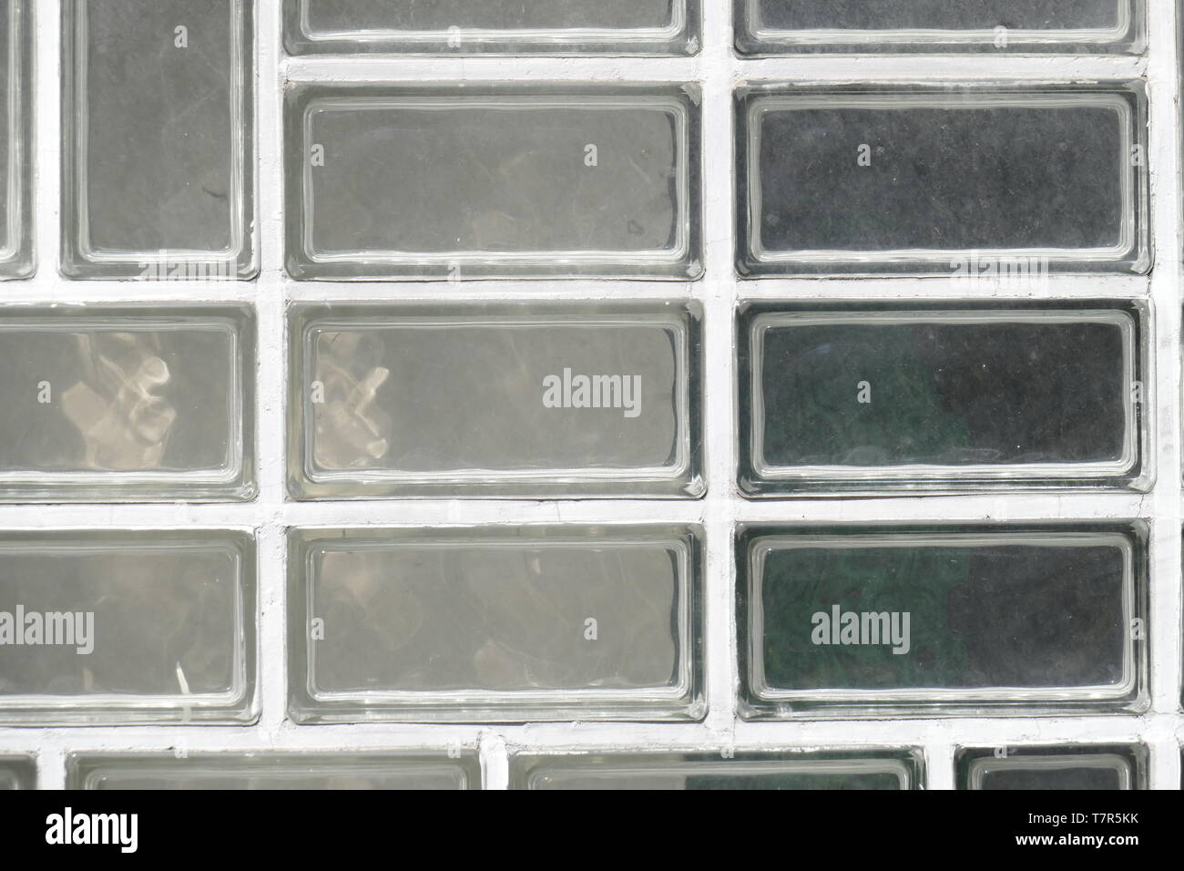 Tile windows hi-res stock photography and images - Alamy