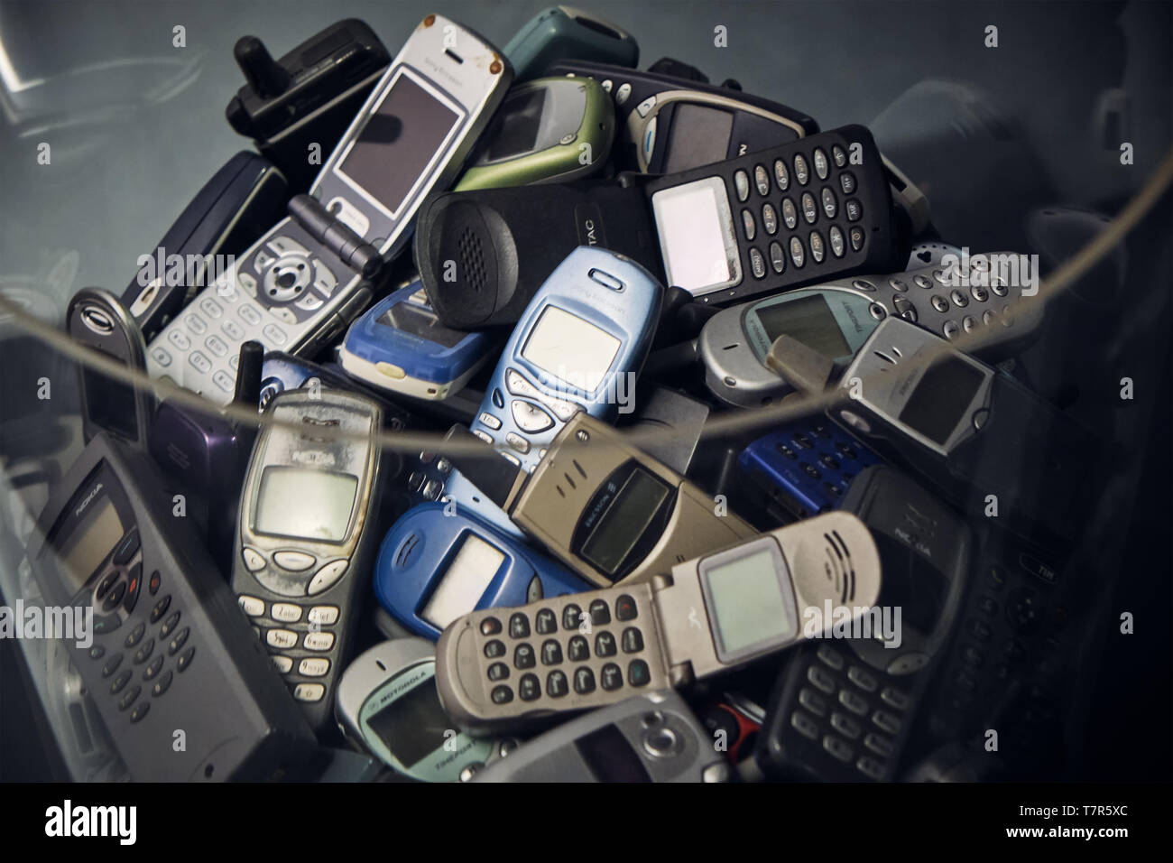 Evolution of mobile phones hi-res stock photography and images - Alamy