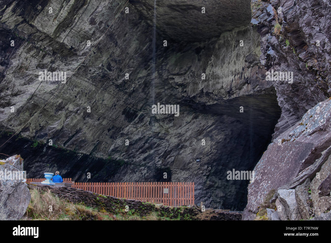 Village on valentia island hi-res stock photography and images - Alamy