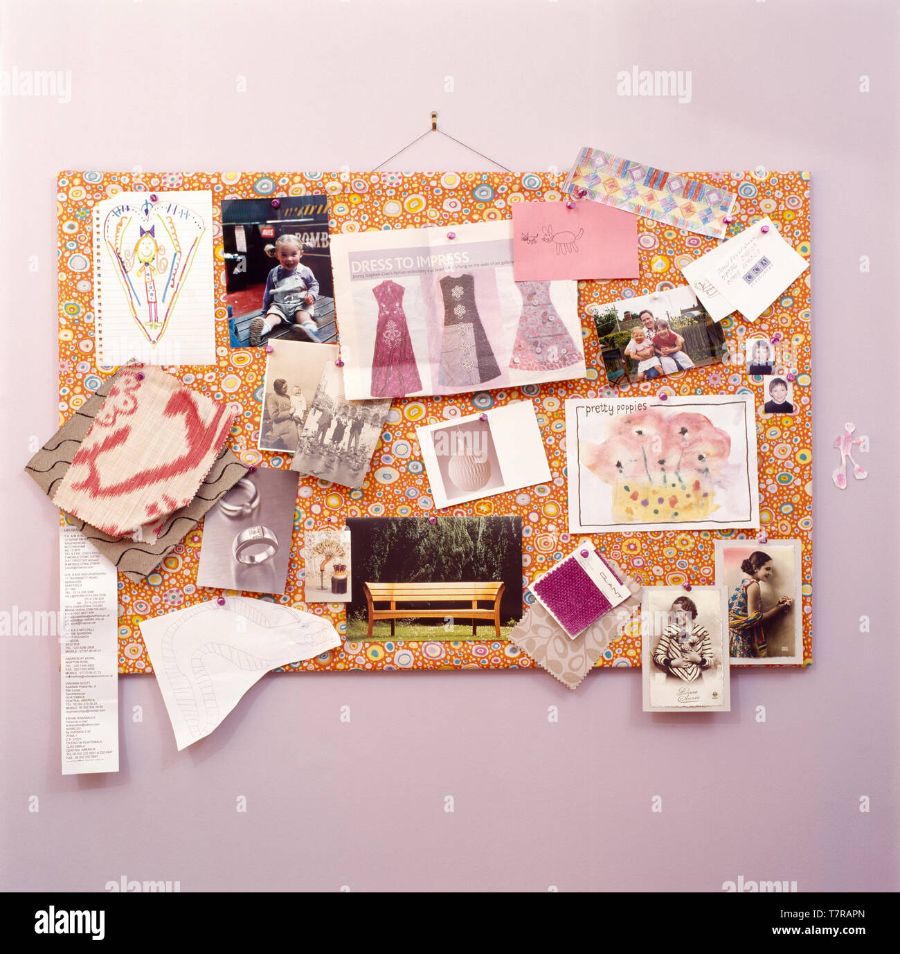 Pin board hi-res stock photography and images - Alamy