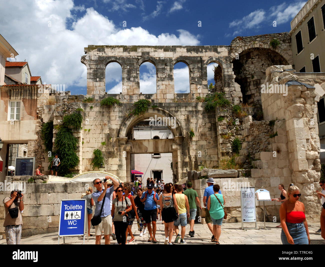 Palace croatia hi-res stock photography and images - Alamy