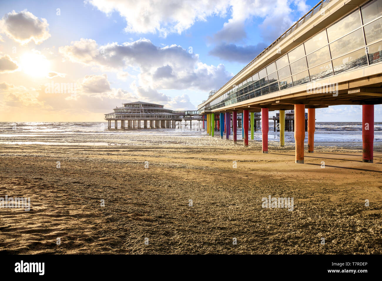 Den haag pier hi-res stock photography and images - Alamy