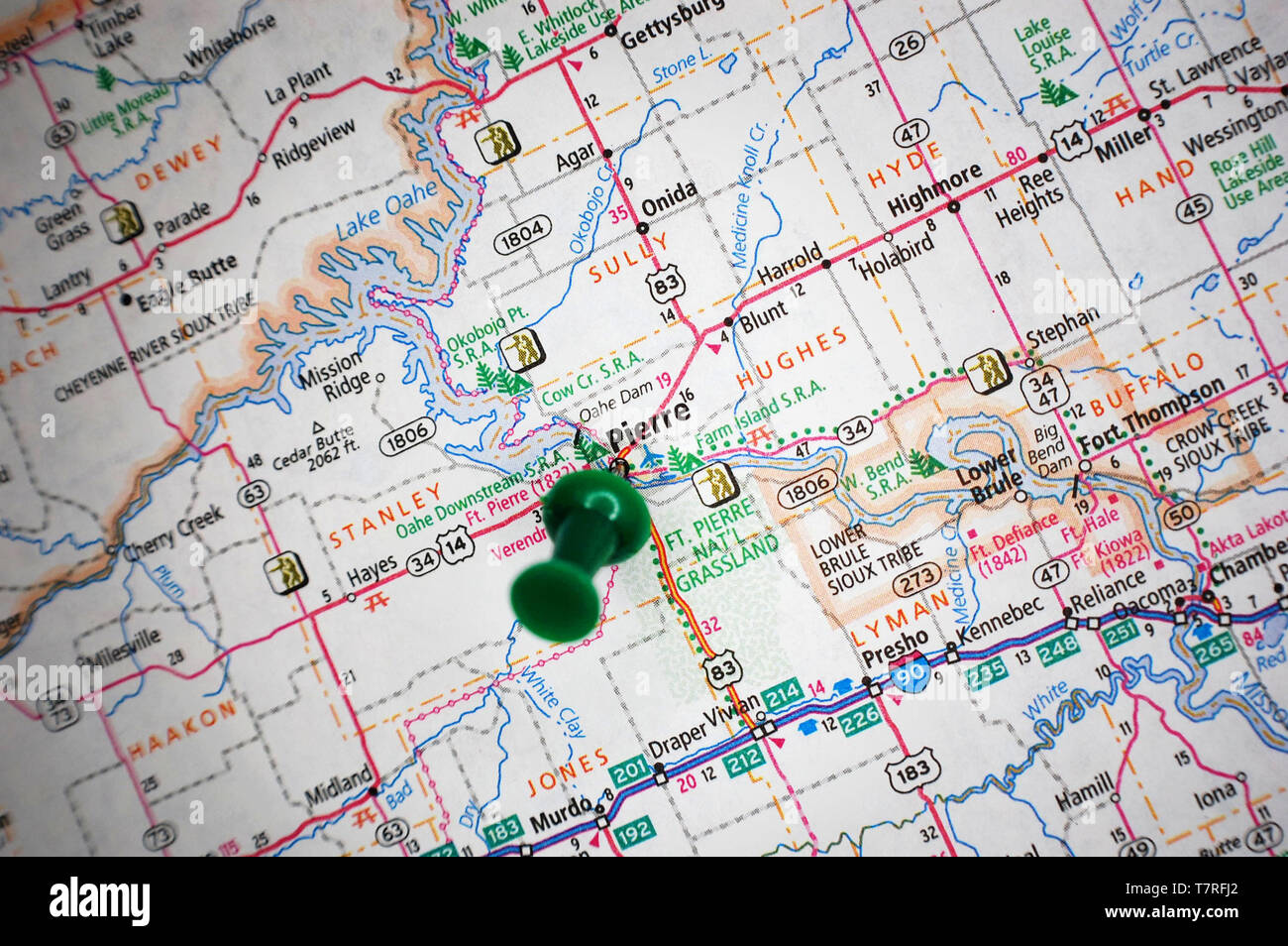 A map of Pierre, South Dakota marked with a push pin Stock Photo - Alamy